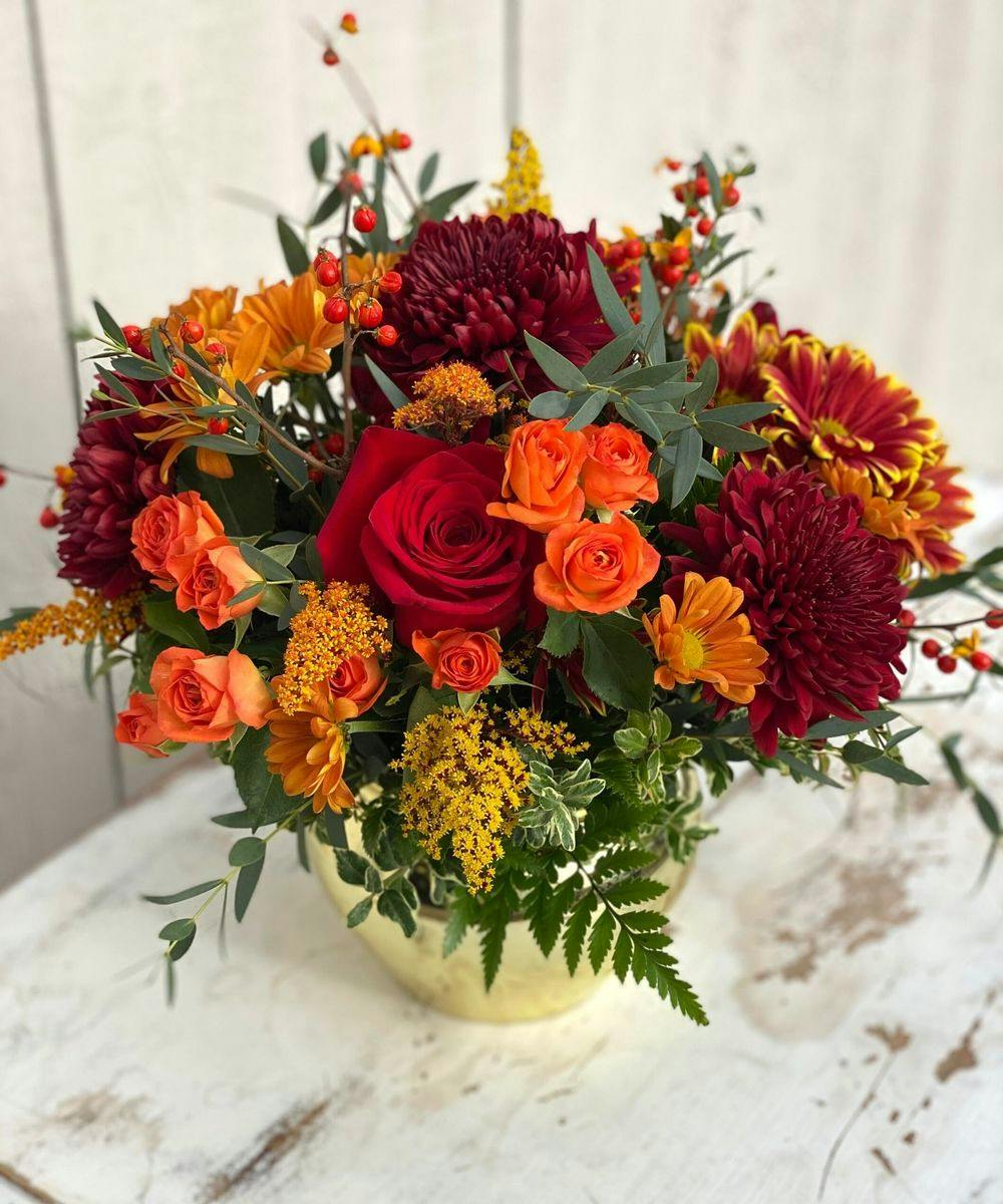 Friendsgiving | Milwaukee (WI) Fall & Autumnal Flowers | Welke's Florist
